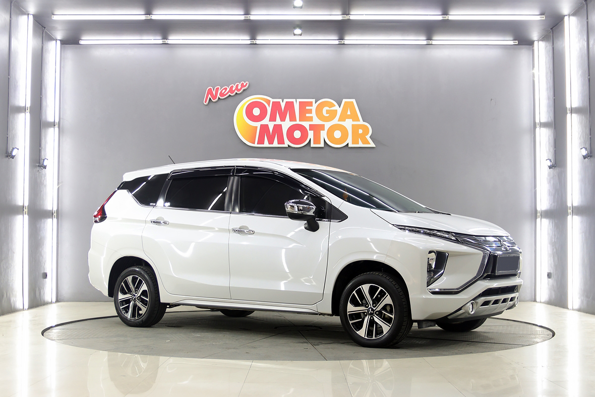 NEW OMEGAMOTOR | Showroom Dealer Mobil Bekas Bandung